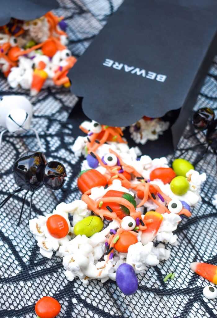 31 Easy Halloween Snack Mix Recipes for Parties and Movie Nights