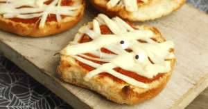 65 Fun Spooky Dinner Ideas (creepy Halloween party food recipes!)