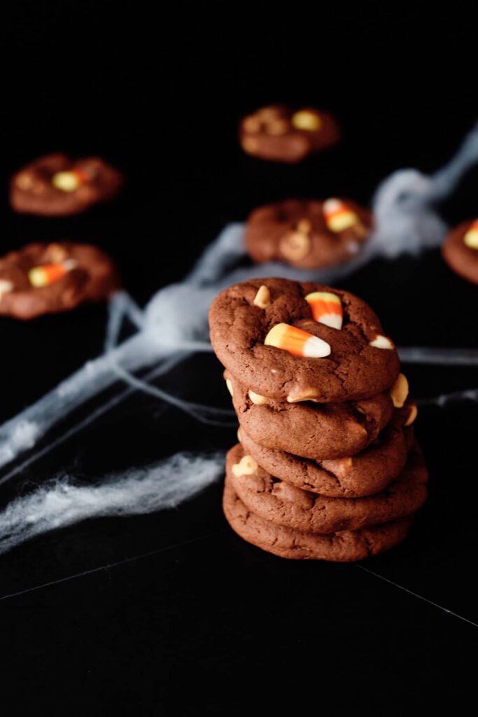 50 Fun Halloween Recipes with Candy Corn (easy spooky treats ...