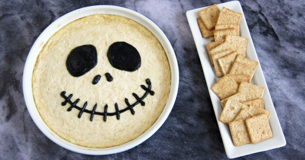 35 Easy Halloween Dips for Parties (easy appetizers and spooky snacks!)
