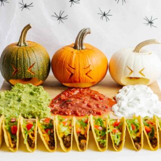 65 Fun Spooky Dinner Ideas (creepy Halloween party food recipes!)