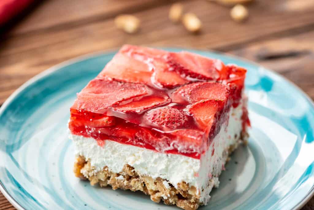 90 Easy BBQ Cookout Desserts for a Crowd