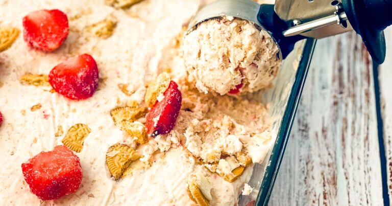 90 Easy BBQ Cookout Desserts for a Crowd