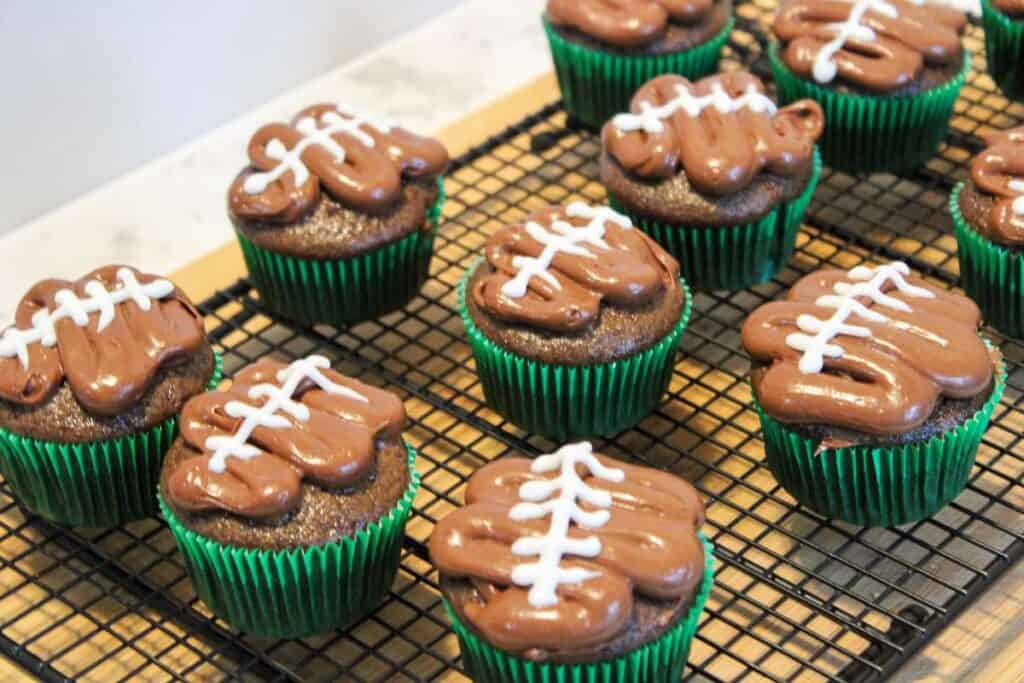 25 Easy Game Day Football Desserts for Parties & Tailgating