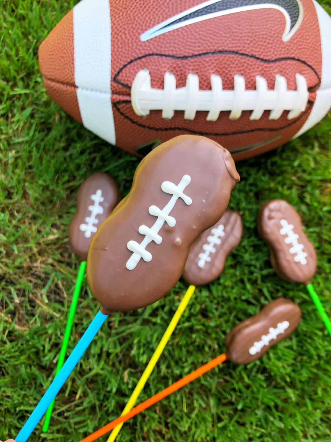 25 Easy Game Day Football Desserts for Parties & Tailgating