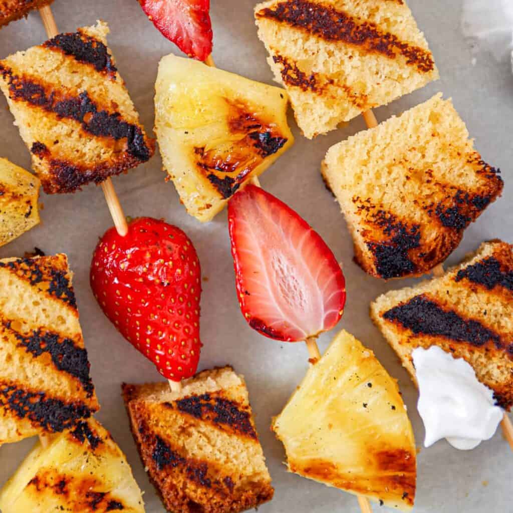 21 Fun Dessert Kabobs - Easy Dessert on a Stick Ideas