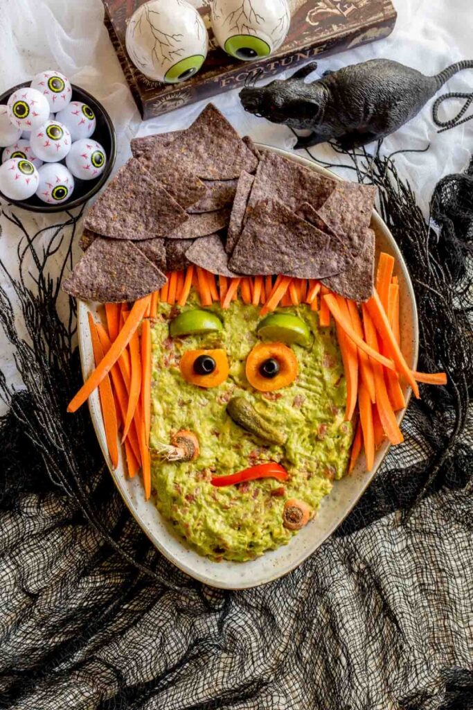35 Easy Halloween Dips for Parties (easy appetizers and spooky snacks!)