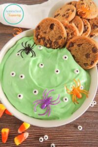 35 Easy Halloween Dips for Parties (easy appetizers and spooky snacks!)