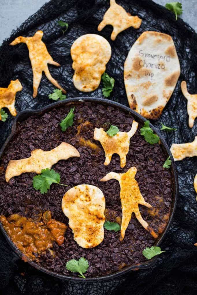 35 Easy Halloween Dips for Parties (easy appetizers and spooky snacks!)