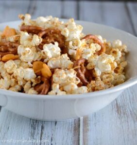35 Easy Fall Snack Mixes for a Crowd