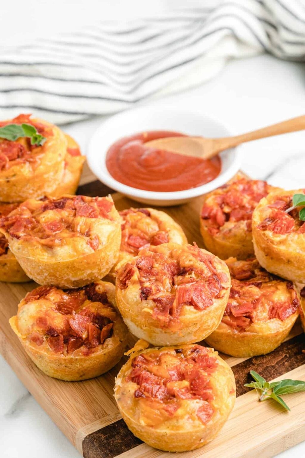 55 Elegant Tea Party Food Ideas (fancy snacks and treats for high tea!)