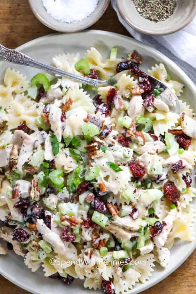 19 Festive Christmas Pasta Salad Recipes for Holiday Parties & Potlucks