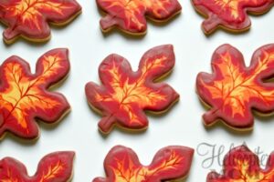 30 Cute Decorated Fall Sugar Cookies for Festive Autumn Baking