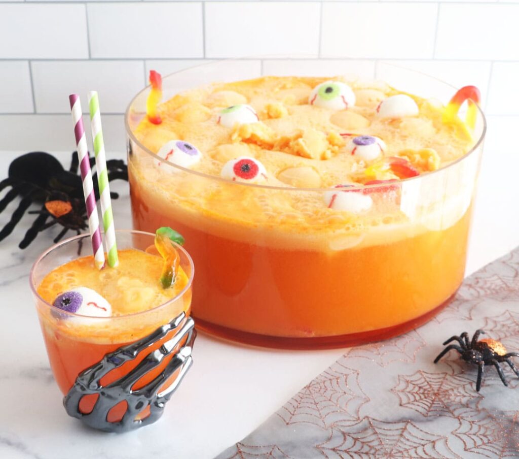 19 Spooky Fun Halloween Punch Recipes for a Party