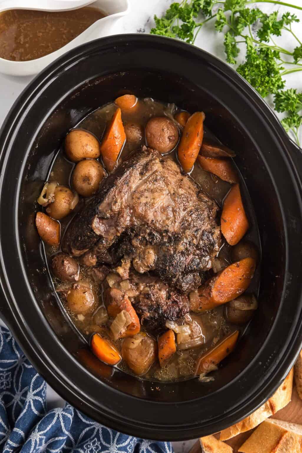 30 Cozy Crockpot Thanksgiving Potluck Recipes Everyone Will Rave About